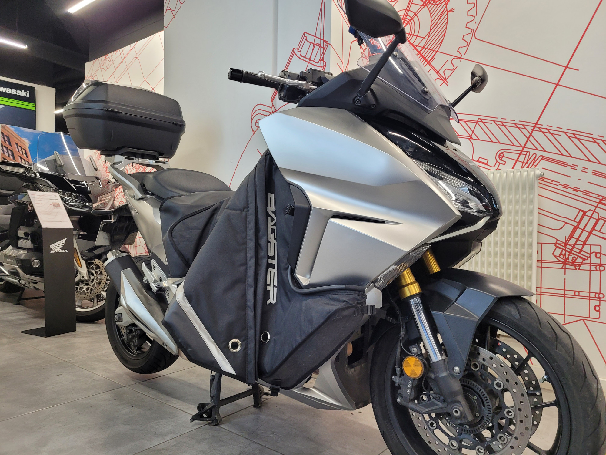 HONDA 750 NSS FORZA 750