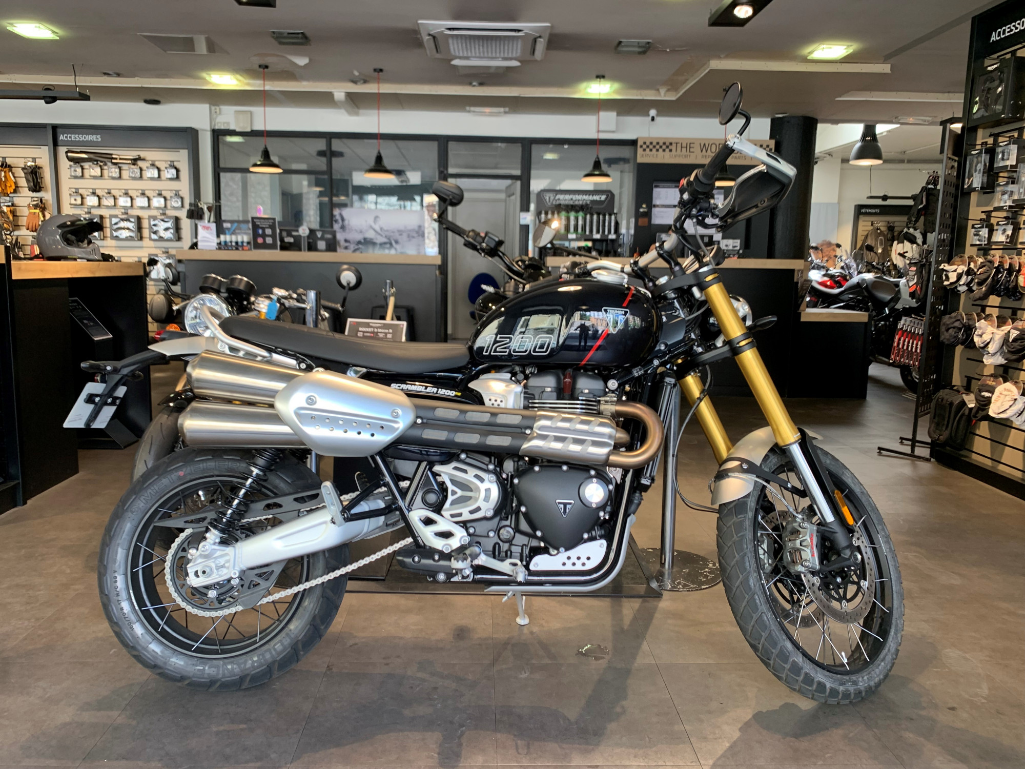 TRIUMPH 1200 SCRAMBLER 1200 XE