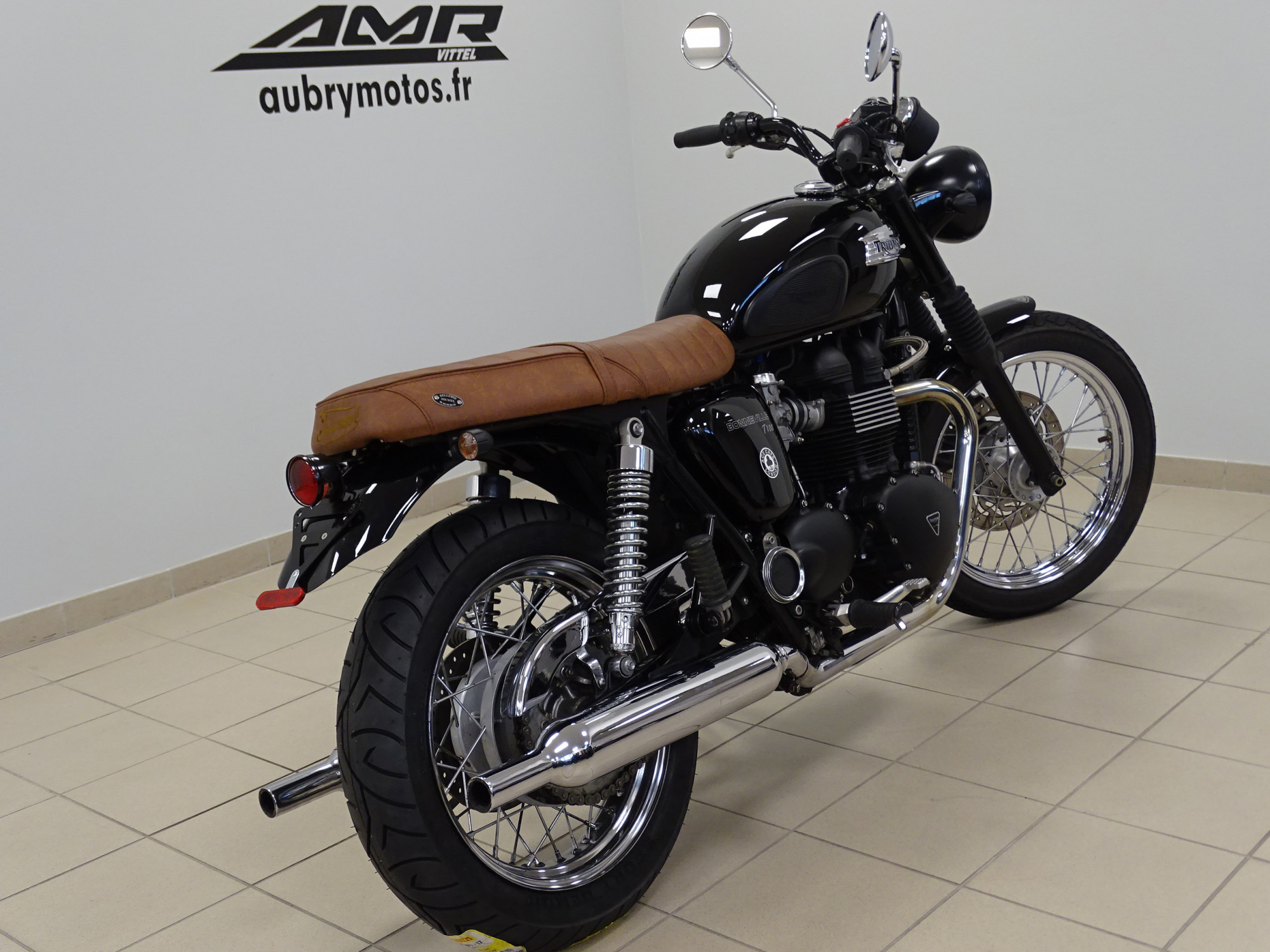 TRIUMPH 900 BONNEVILLE T100 900