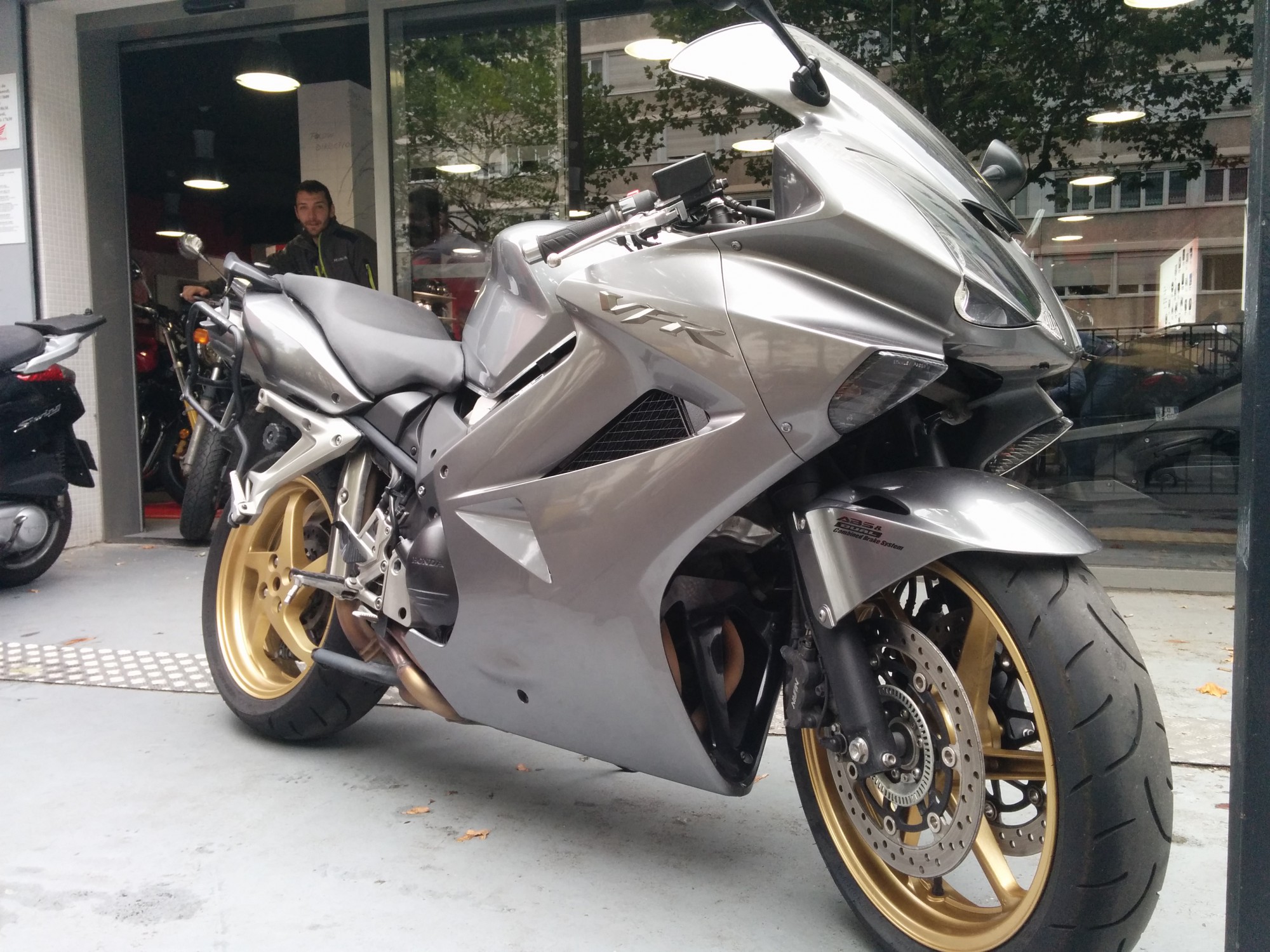 HONDA 800 VFR 800 VTEC