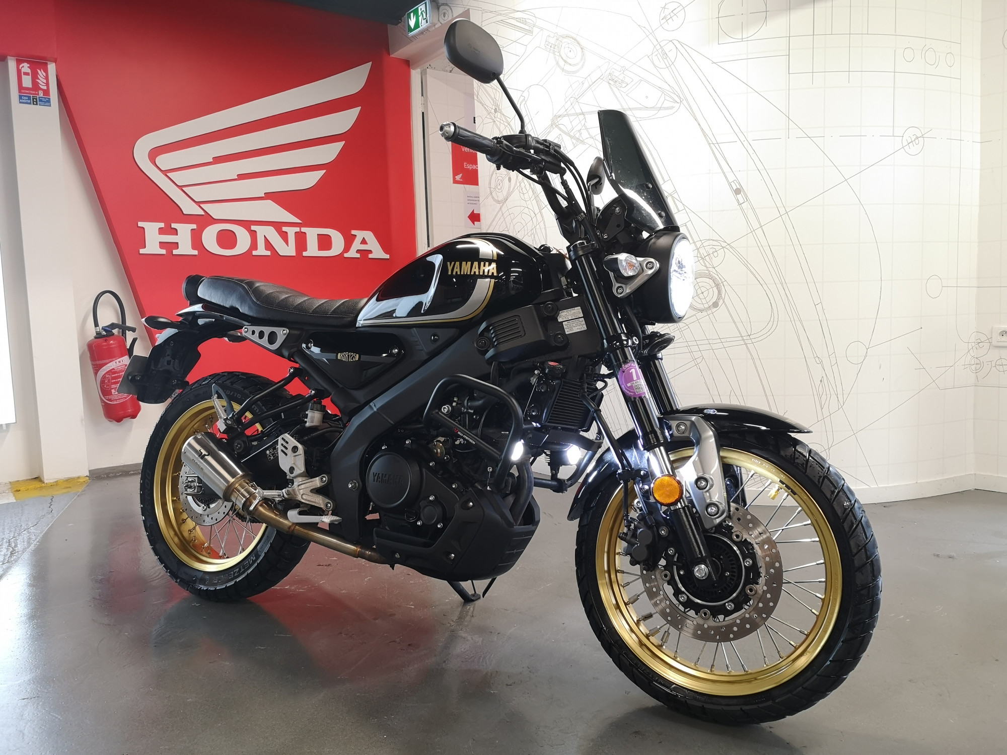 YAMAHA 125 XSR 125 Legacy