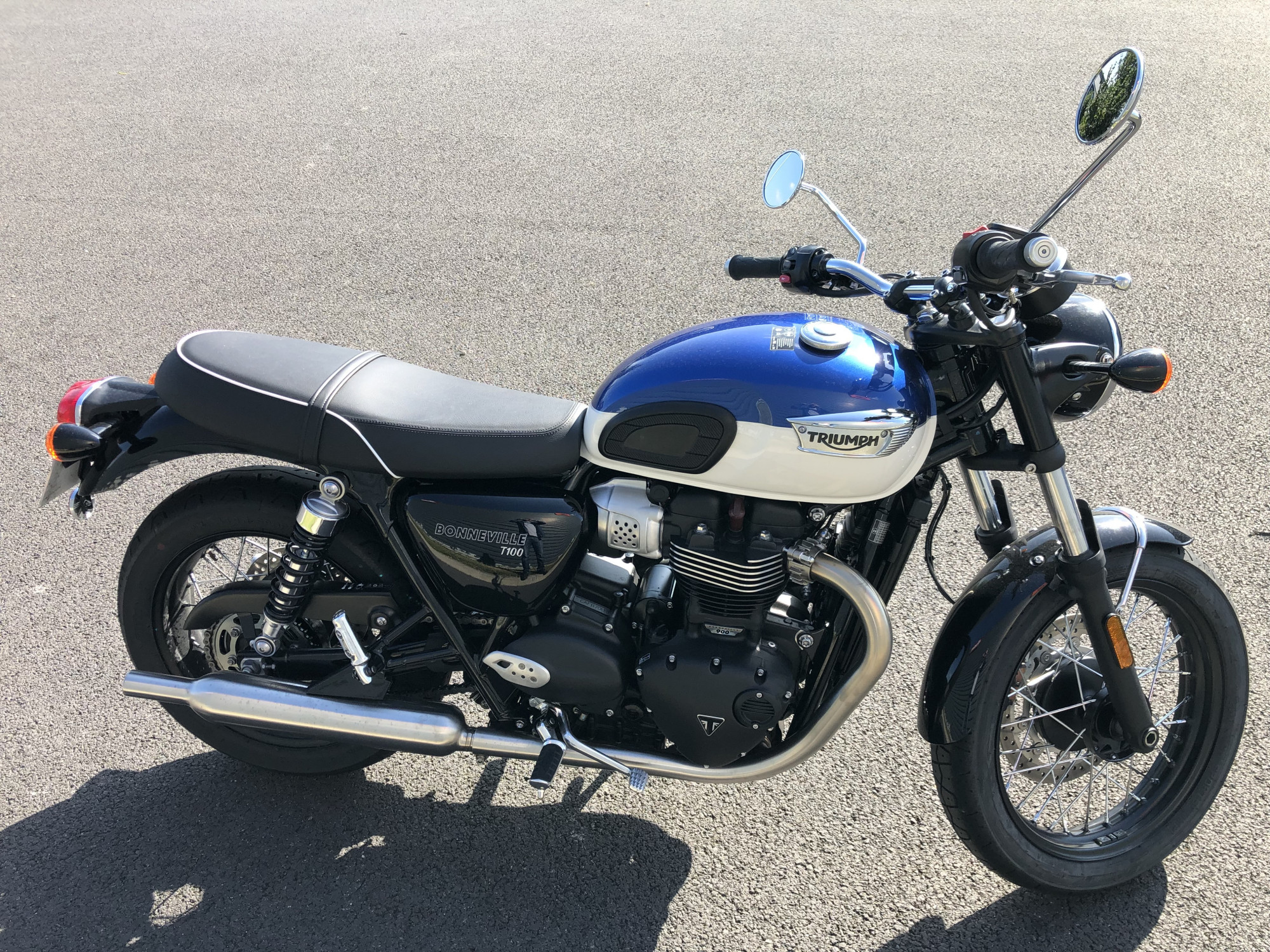 TRIUMPH 900 BONNEVILLE T100 900