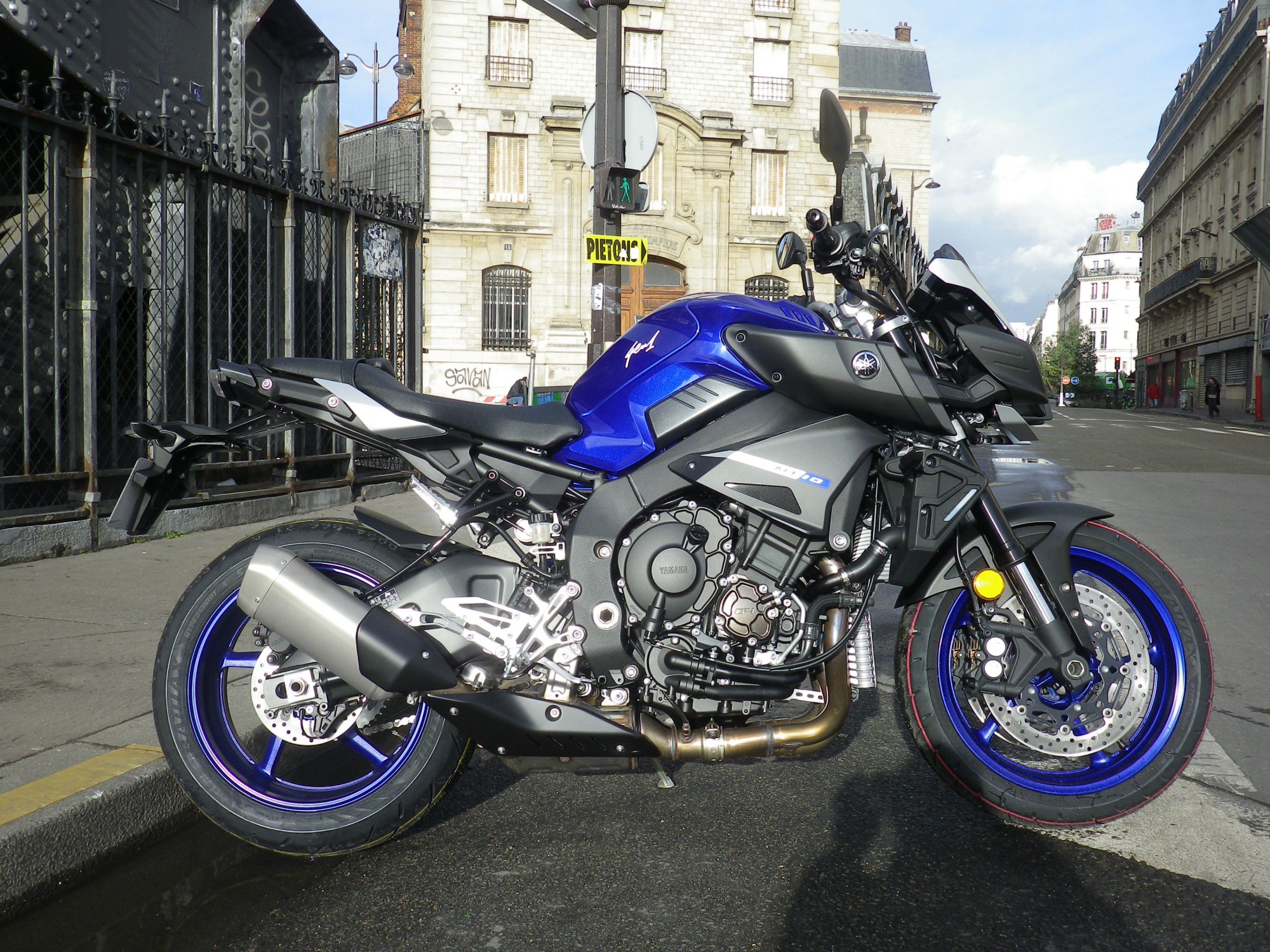 Roadster - Essai Yamaha MT-10 SP : la Suède lui fait du bien