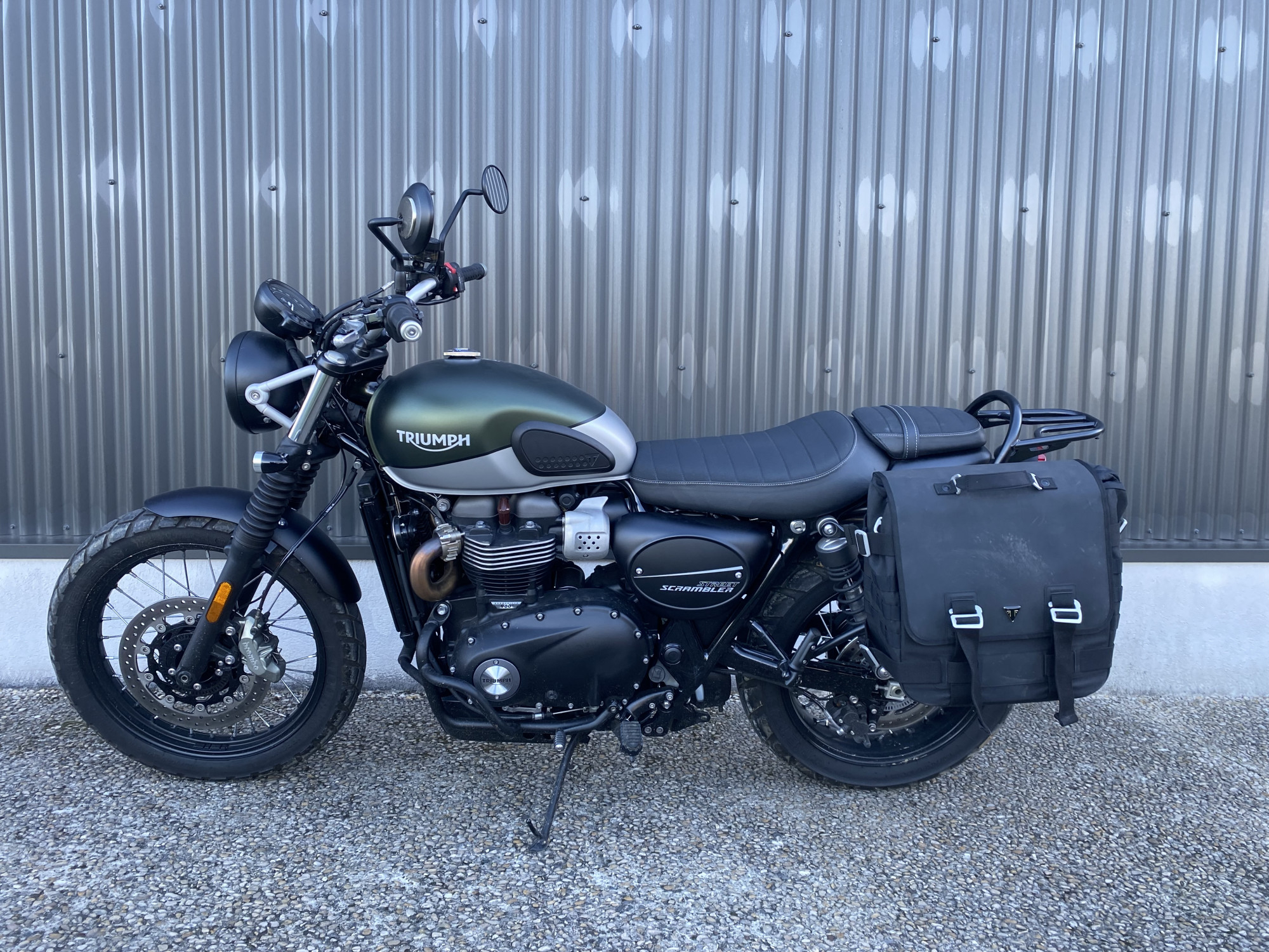TRIUMPH 900 STREET SCRAMBLER 900